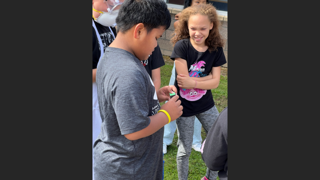 Grizzly Bear – Educational Passages